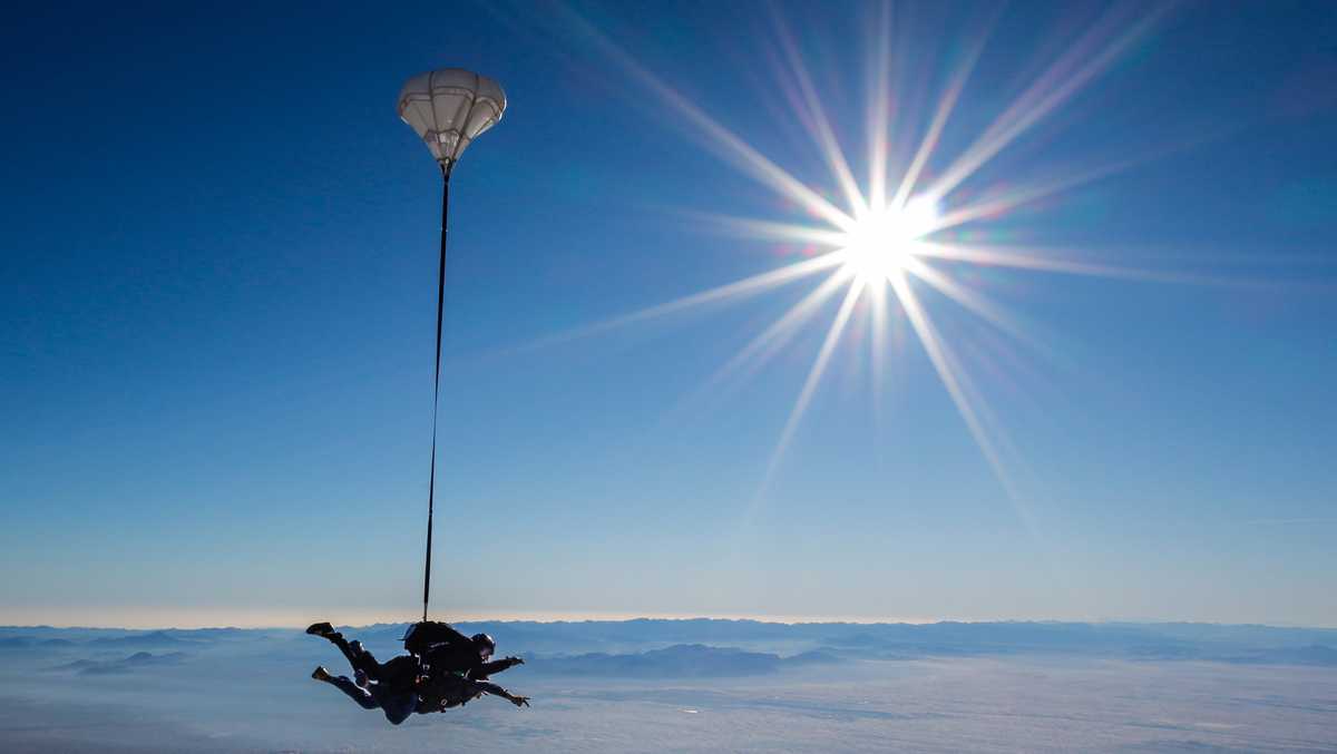 Woman dies in skydiving accident in Georgia