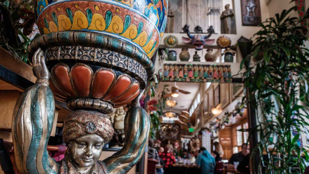 Tower Cafe reopens in Sacramento for first time since COVID-19 pandemic