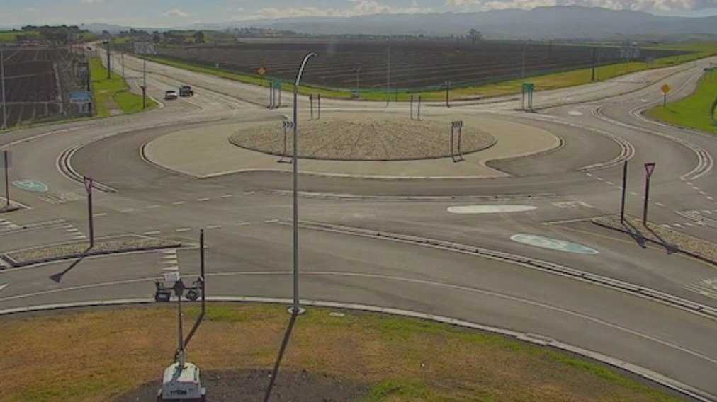 First 'turbo roundabout' in California completed