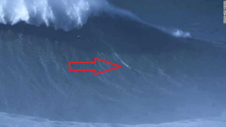 Brazilian breaks record for biggest wave surfed