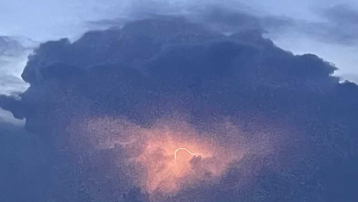 Lightning puts on show in southern York County