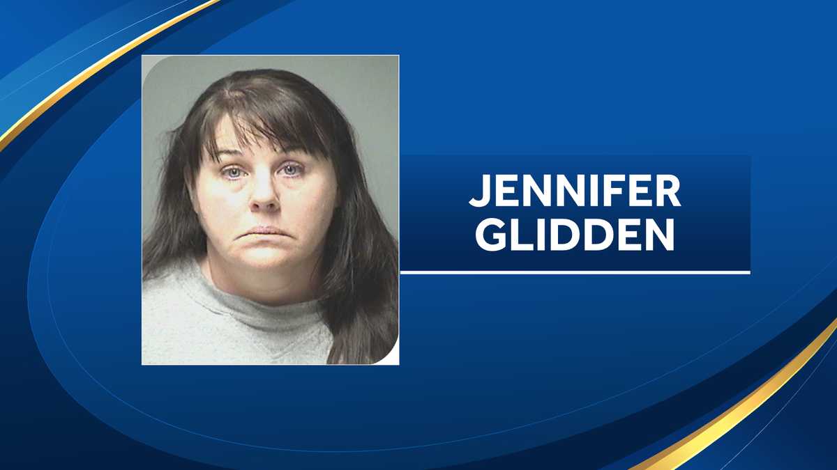 Police: Manchester middle school teacher exchanged inappropriate emails ...