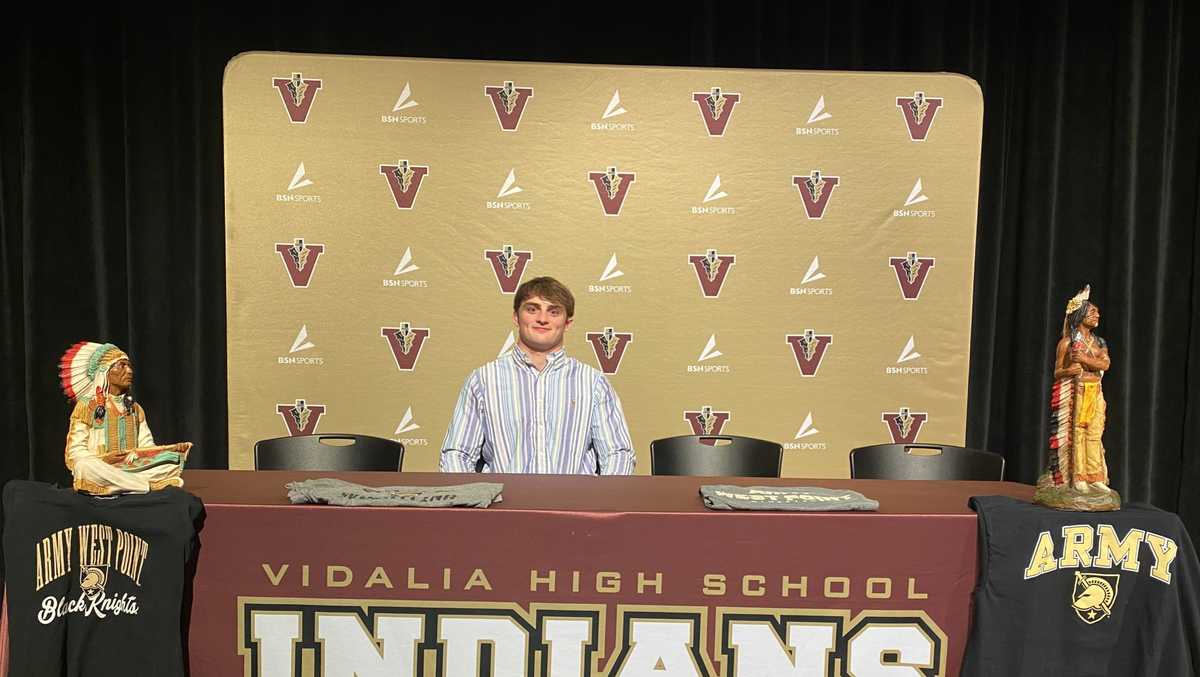 Tom Godbee ready to wrestle for Black Knights