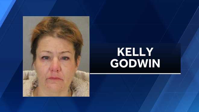 Early morning fire leads to arson arrest