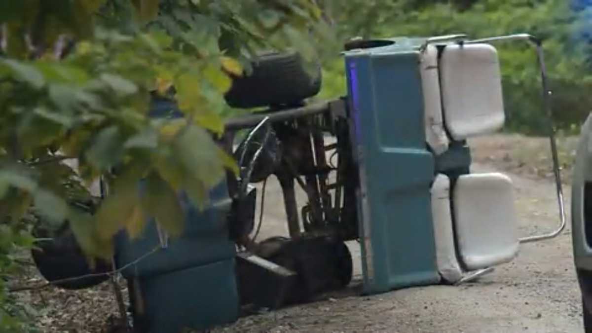 Mother cited after 2 injured in tipped golf cart accident