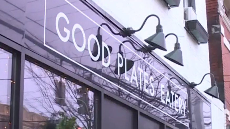 Cincinnati restaurant handing out free holiday meals this weekend