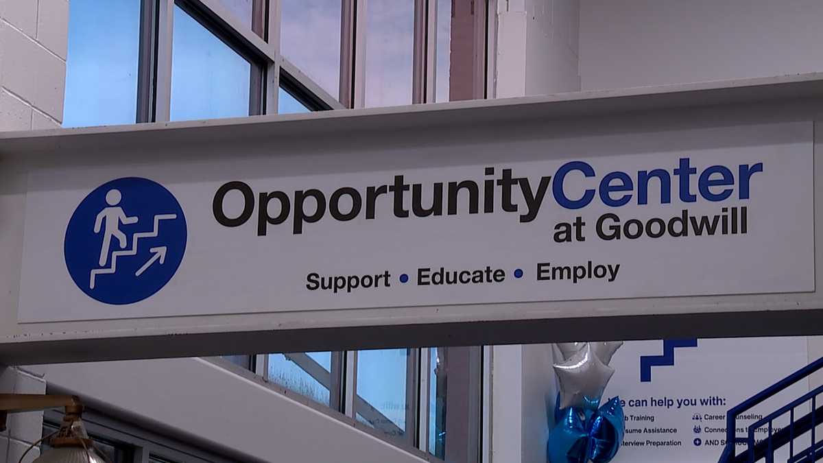Richmond Hill: Goodwill Store holds grand reopening