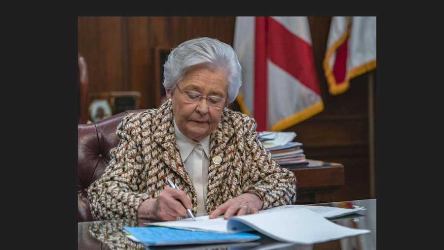 Legislation passed to allocate federal pandemic funds for Alabama; Gov ...