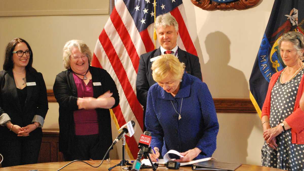 Student Loan Bill Of Rights Signed Into Law student-loan-bill-of-rights-signed-into-law