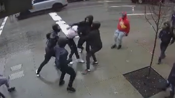 Cincinnati police searching for suspects after another attack downtown