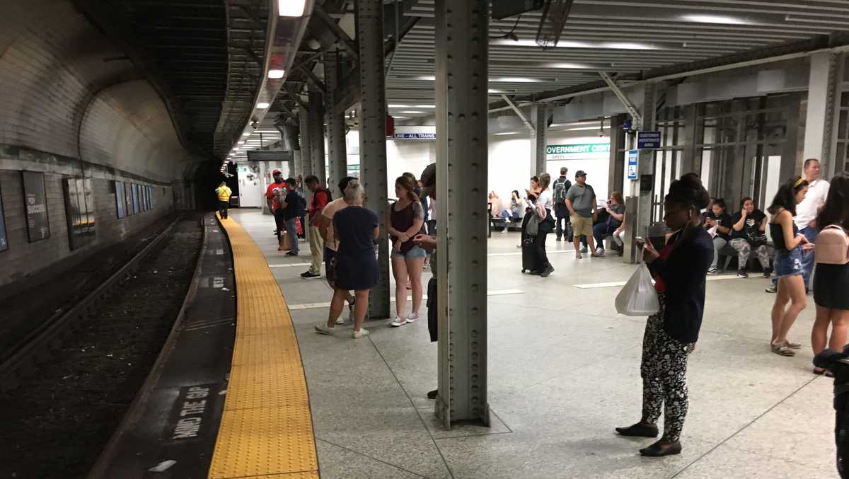 Power restored after MBTA trains stall on 3 lines, closing stations