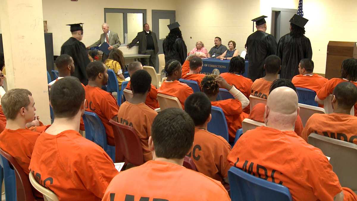 Thanks to technology, more inmates are receiving GEDs at Metro Corrections