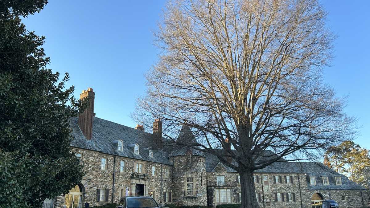 Graylyn Estate hosts job fair, hiring people on the spot