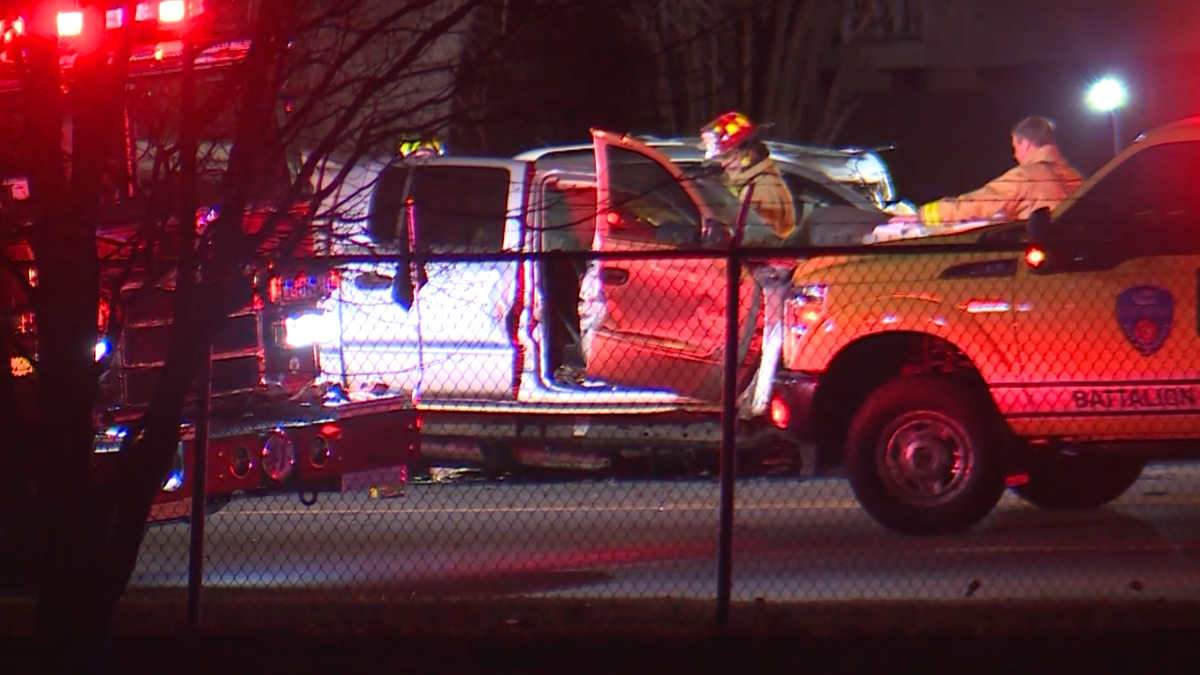 South Carolina: Two people dead after head-on crash