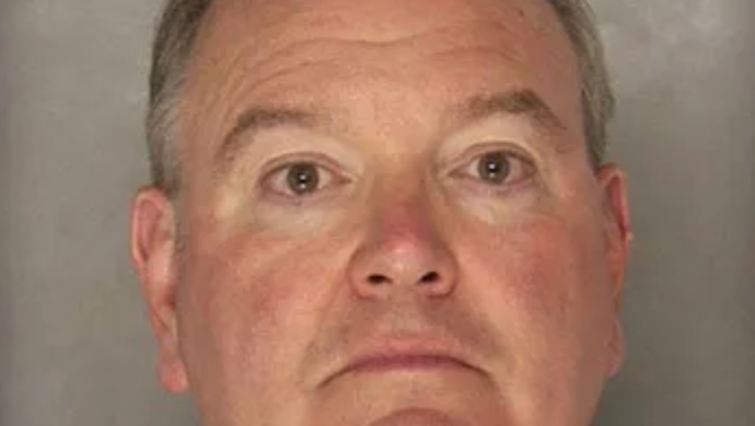 Calls for councilman's resignation after police say he drove through ...