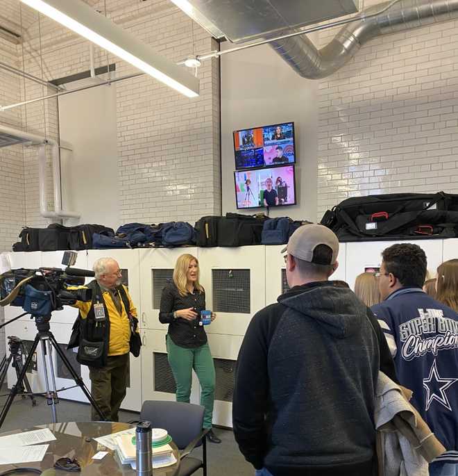 Students from Gretna High School get 'behind the scenes' look at KETV ...
