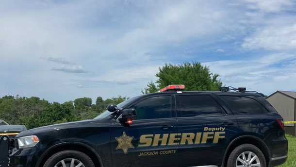 Jackson County man arrested after standoff, shooting at deputies