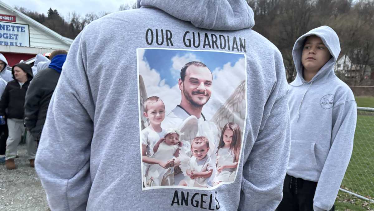 Candlelight vigil held for 5 killed in fatal Jeannette fire in 2024