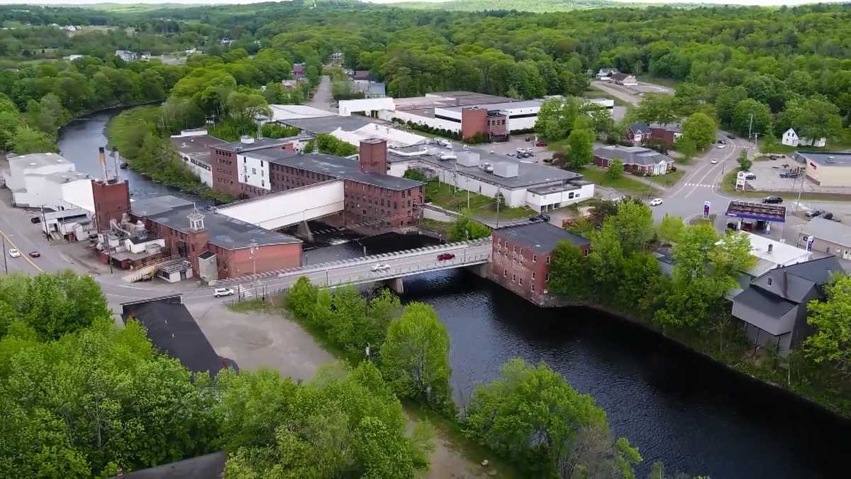 President's visit provides big boost for small Maine town