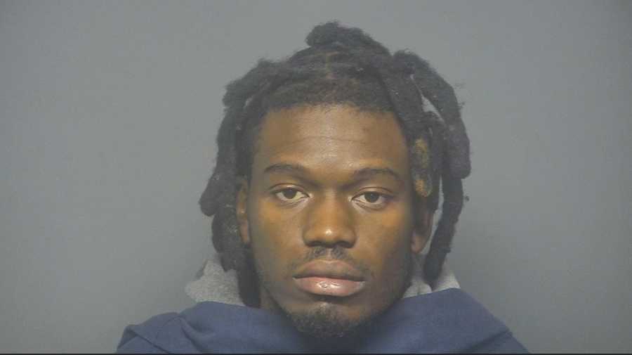South Carolina: Wanted man found in attic