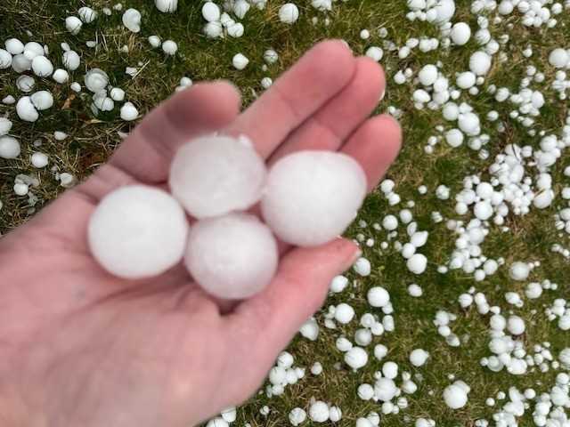 Large hail falls across Western Pennsylvania: Severe Storm Warning