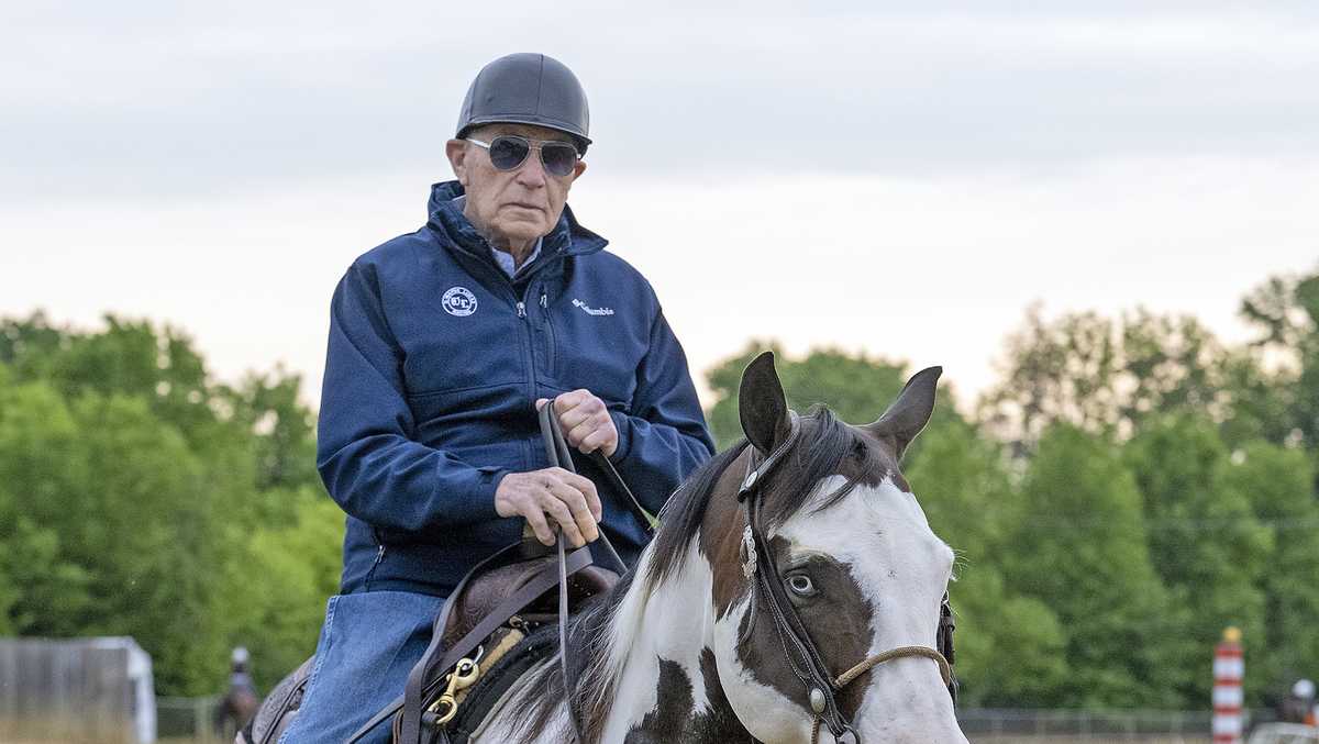 Trainers arrive at Pimlico for Preakness... eventually