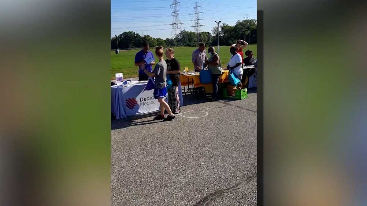 Volunteers hand out nearly 7,000 pounds of food at Hamilton County ...