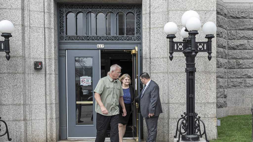 Judge recommends case against Judge Hannah Dugan proceed