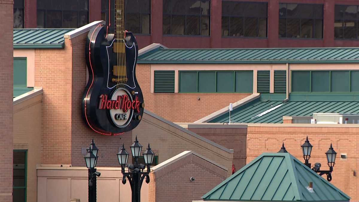 Pittsburgh Hard Rock Cafe is closing at Station Square