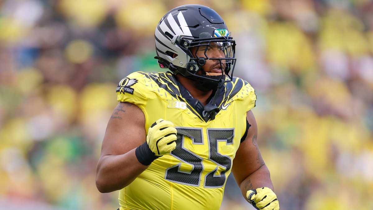 Steelers take Derrick Harmon in first round of 2025 NFL Draft