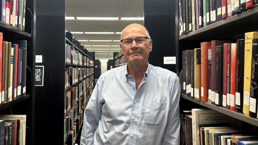 Central College alum Harry Smith returns to teach in Pella, Iowa