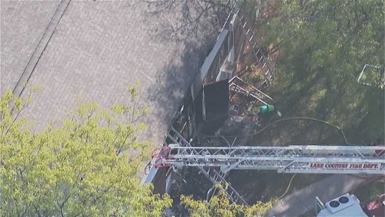 6 people die in fire at Wisconsin apartment complex