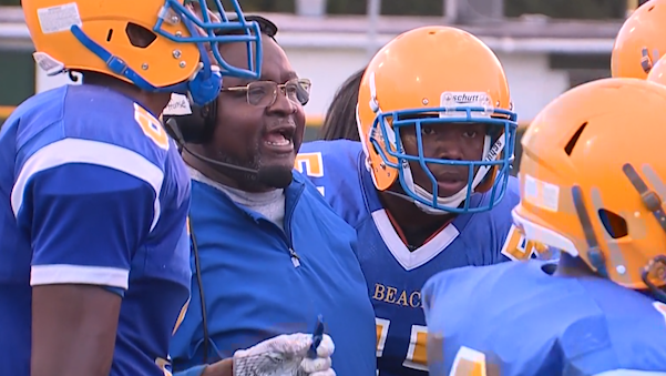 Longtime Beach head football coach Ulysses Hawthorne announces his ...
