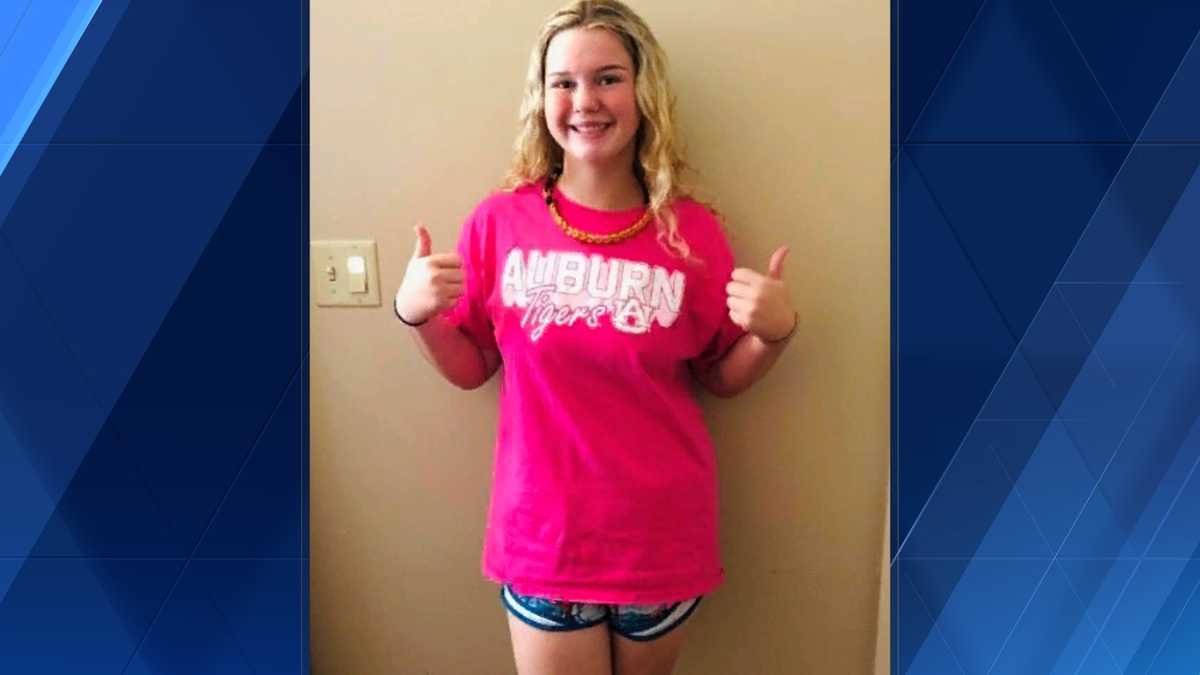 Teen softball star cleared 3 days after being struck by lightning