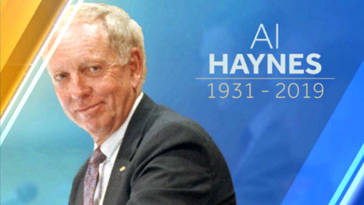 Pilot praised for 1989 Iowa crash landing dies in Seattle