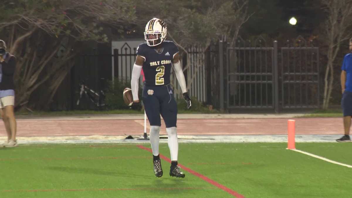 VIDEO REPORT: Holy Cross blanks Jesuit to advance to the quarterfinals
