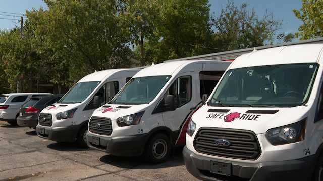 U of A van service, Safe Ride used to get students around safely