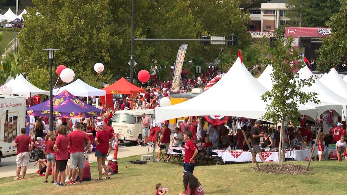 Hogs fans excited to be back at Razorback Stadium