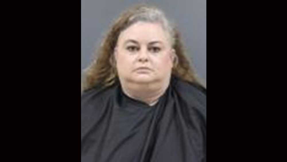 South Carolina teacher charged with assaulting student in class