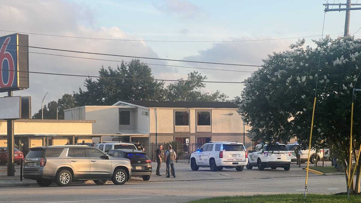 Heavy police presence at Motel 6 in Gentilly