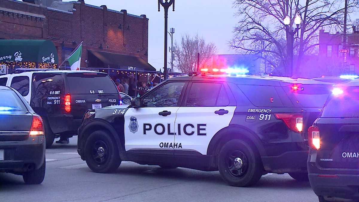 Dozens of officers descend on downtown Omaha after help an officer call