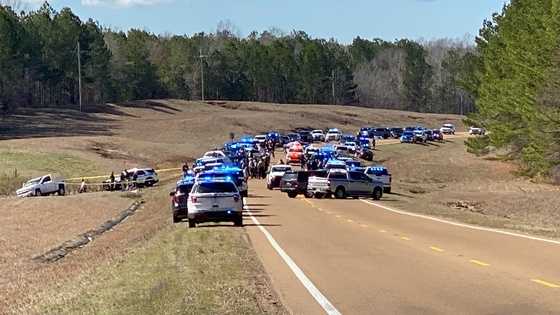 Suspect involved in police chase dies of apparent self-inflicted ...