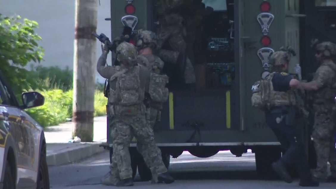 SWAT called to Middle Hill for barricaded man on Sunday