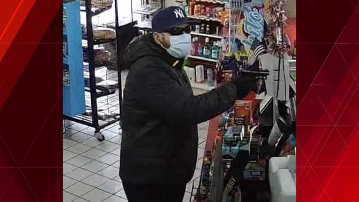 Armed robber wearing Yankees hat steals cash from Mass. convenience store