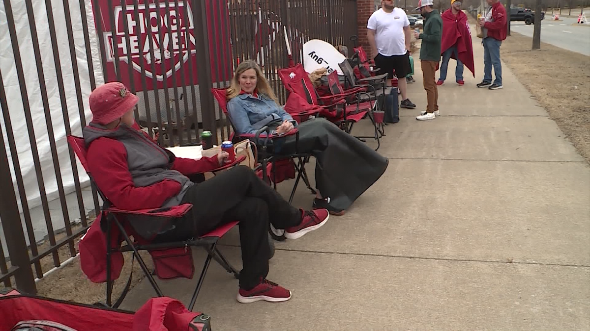 Arkansas Razorbacks baseball fans show excitement at 2023 home opener