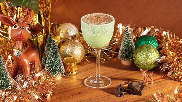 Louisville's Christmas pop-up bar now open for holiday season; 'bigger ...