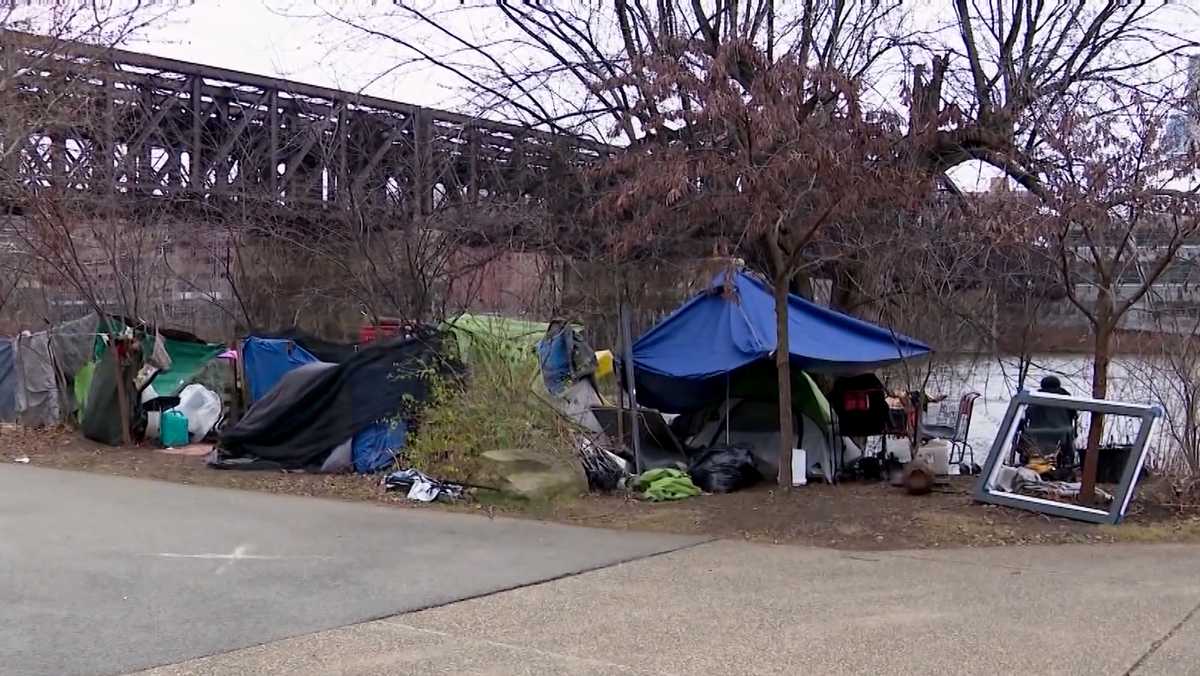 'Code Blue' in effect: Shelters providing overflow beds