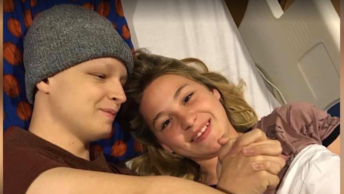 Cancer patient's girlfriend skips homecoming, brings the dance to him ...