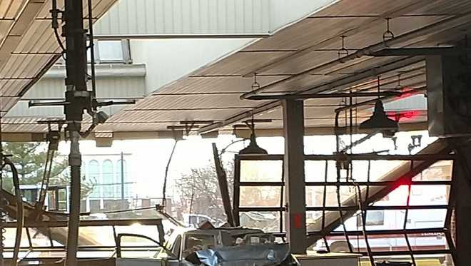 Manheim Township police investigating crash into car wash
