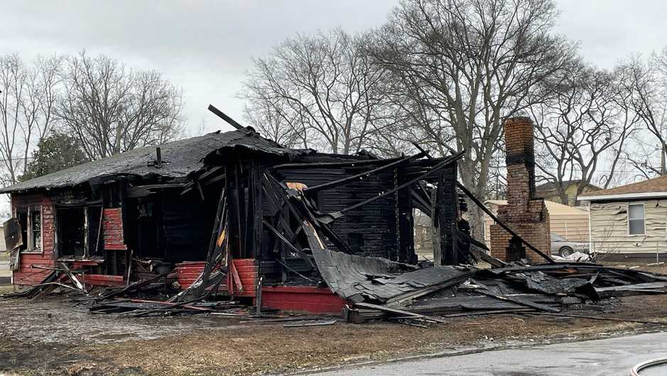 Birmingham firefighters battle two house fires in close proximity